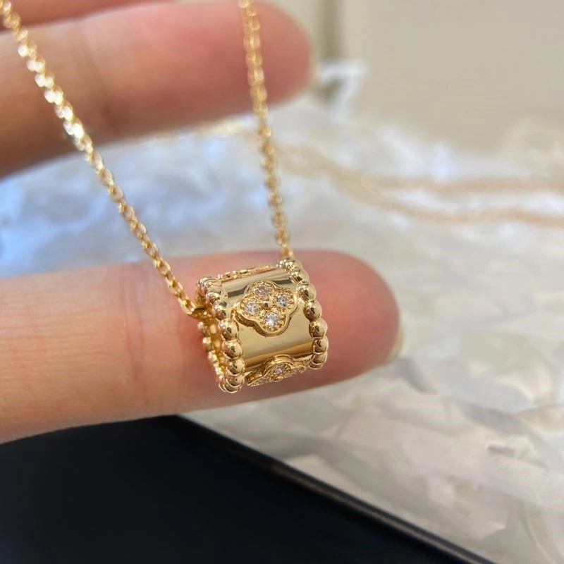 High accuracy Vca Necklaces