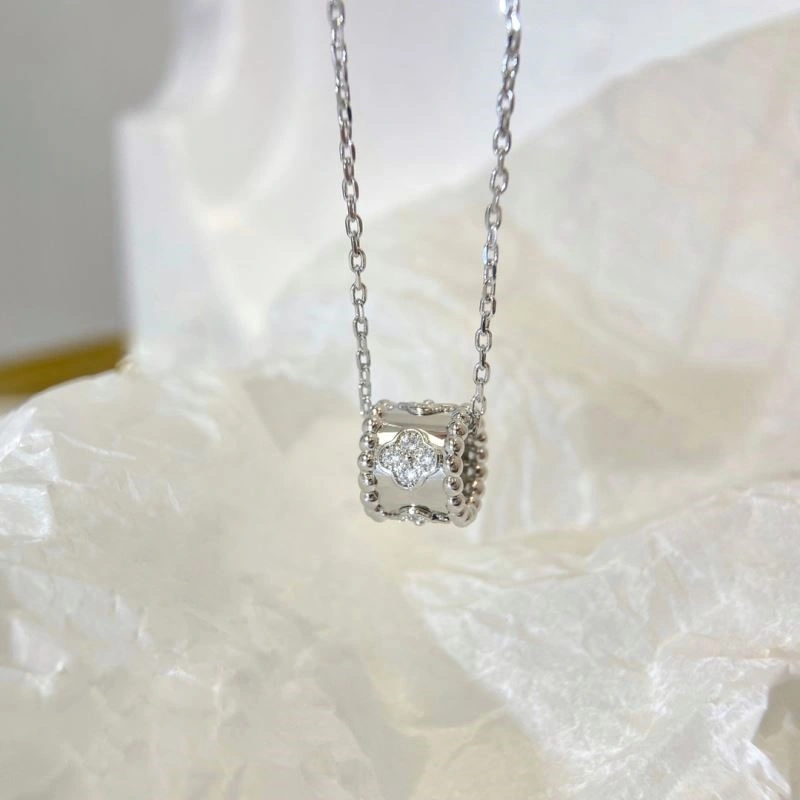 High accuracy Vca Necklaces