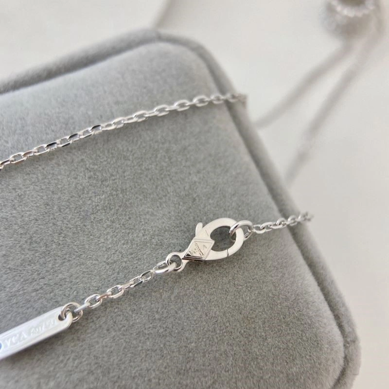 High accuracy Vca Necklaces