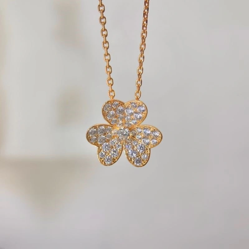Perfect replica Vca Necklaces