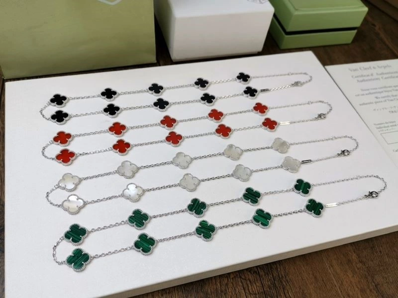 High accuracy Vca Necklaces