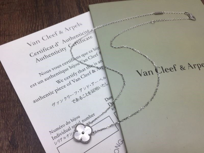 1:1 copy Vca Necklaces