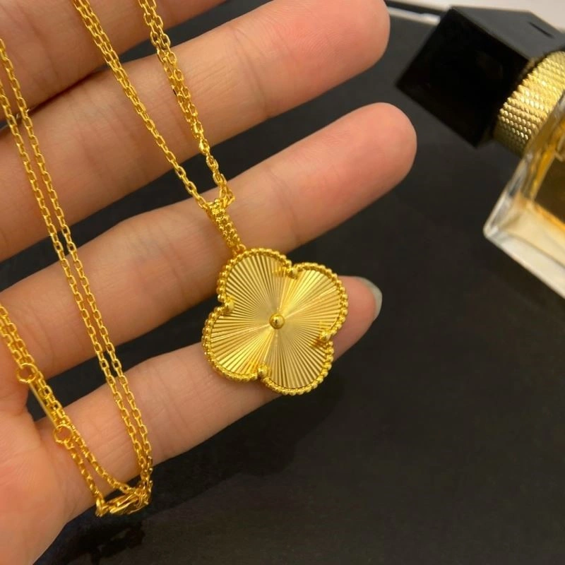Brand-authenticated Vca Necklaces