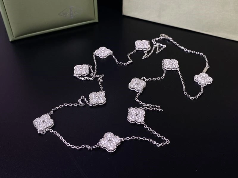 Discounted Vca Necklaces