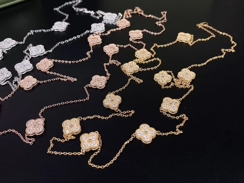 Discounted Vca Necklaces