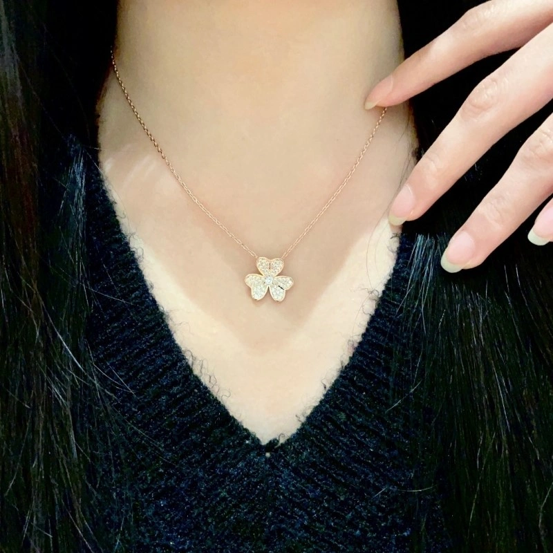 Vca Necklaces