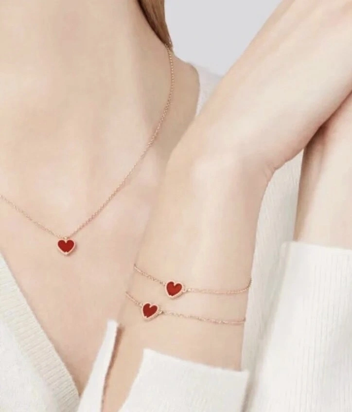 Cut-rate Vca Necklaces