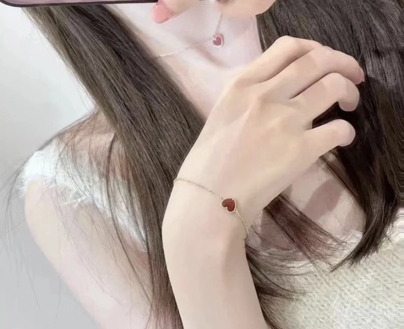 Cut-rate Vca Necklaces