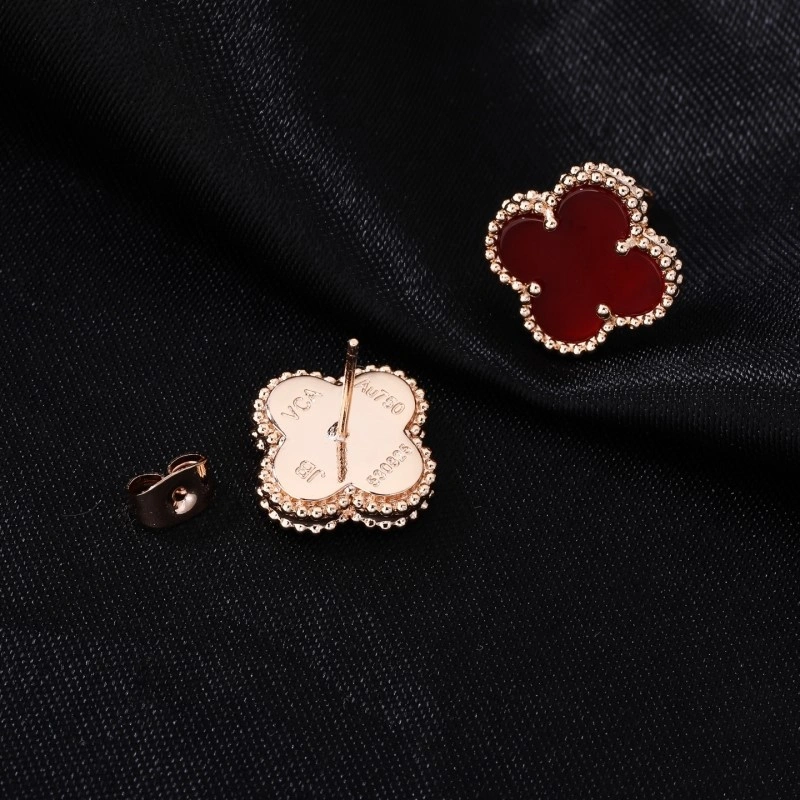 Value-priced Vca Necklaces