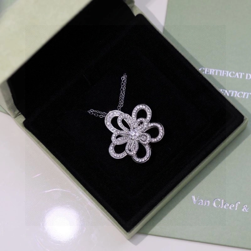 High accuracy Vca Necklaces