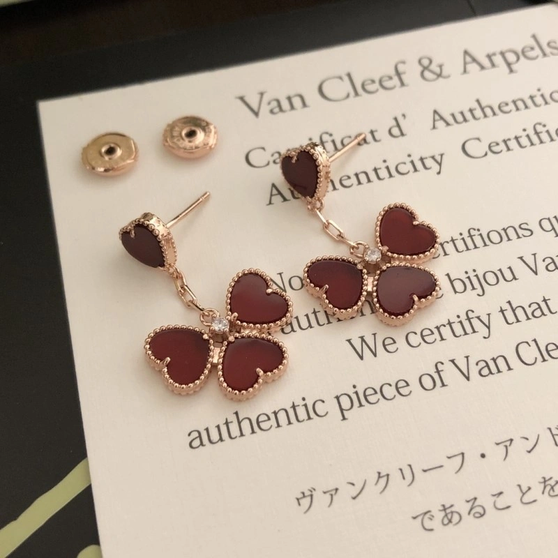 Factory-made Vca Necklaces