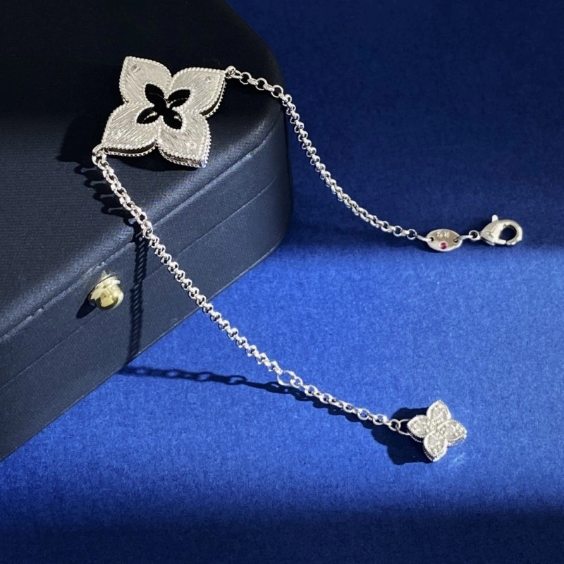 Real Vca Necklaces