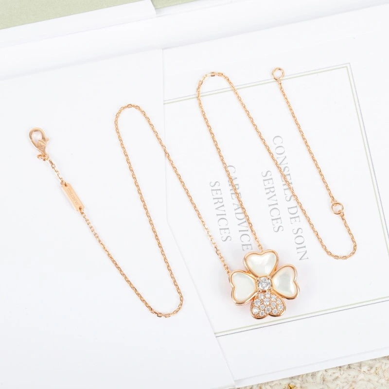 Discounted Vca Necklaces