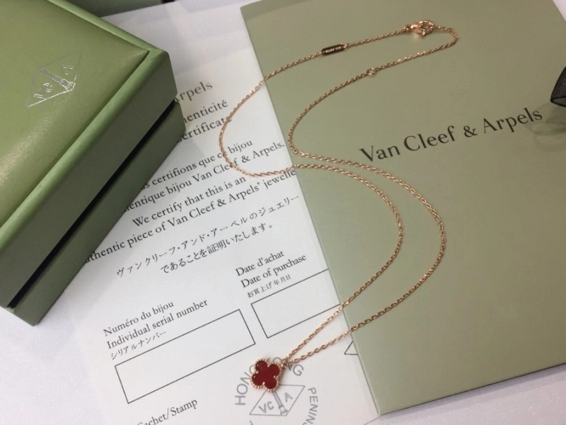 Cut-rate Vca Necklaces