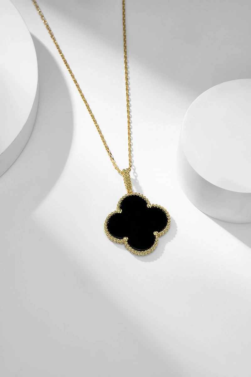 Low-cost Vca Necklaces