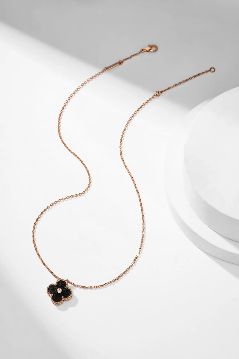 Brand-authenticated Vca Necklaces