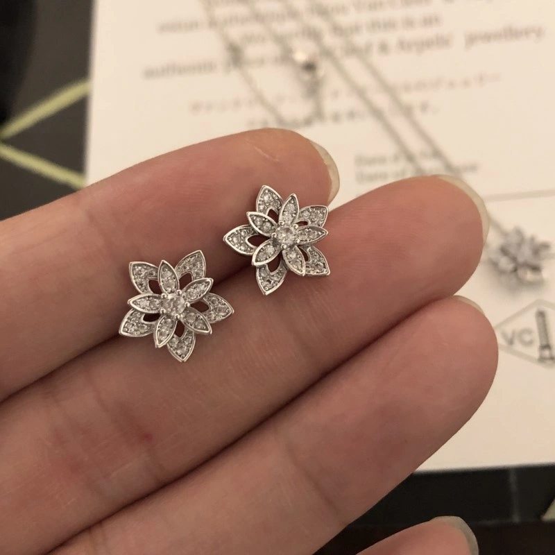 Value-priced Vca Necklaces