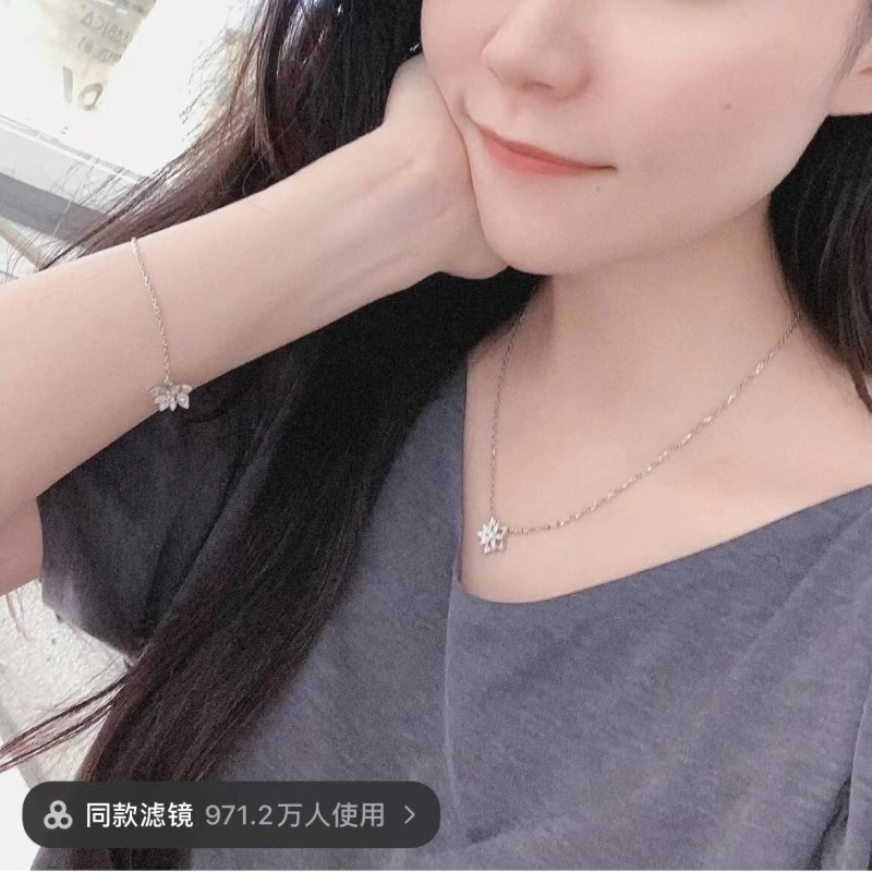 Value-priced Vca Necklaces