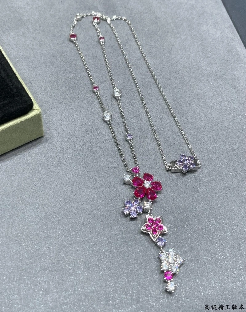 Bargain Vca Necklaces