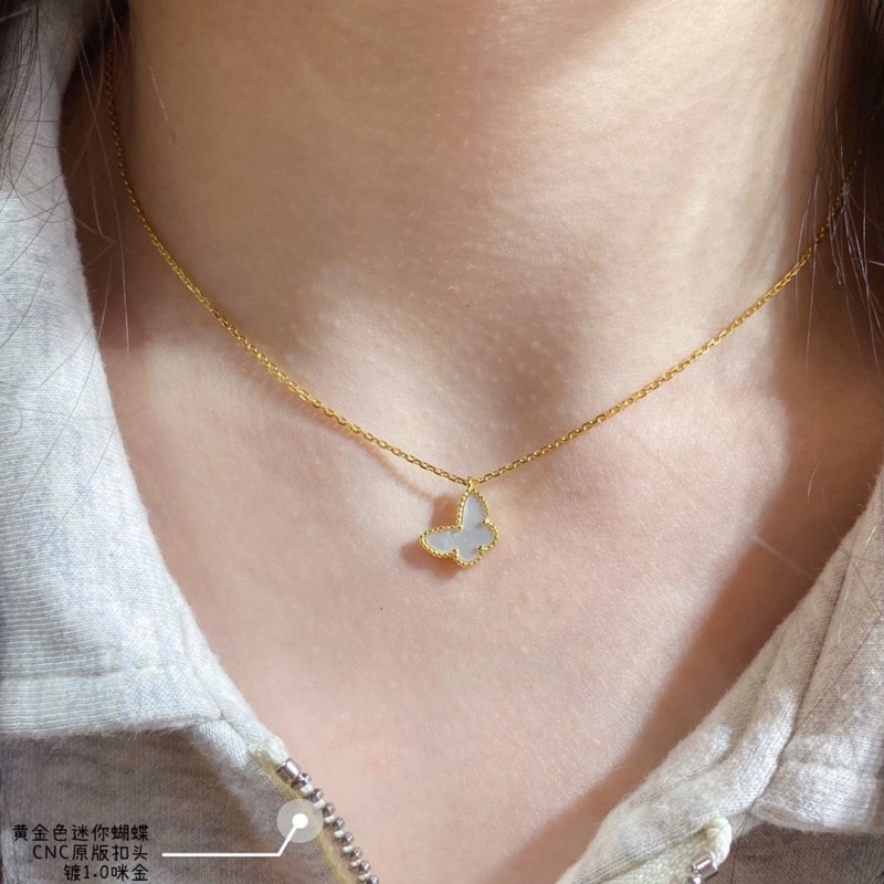 Low-cost Vca Necklaces