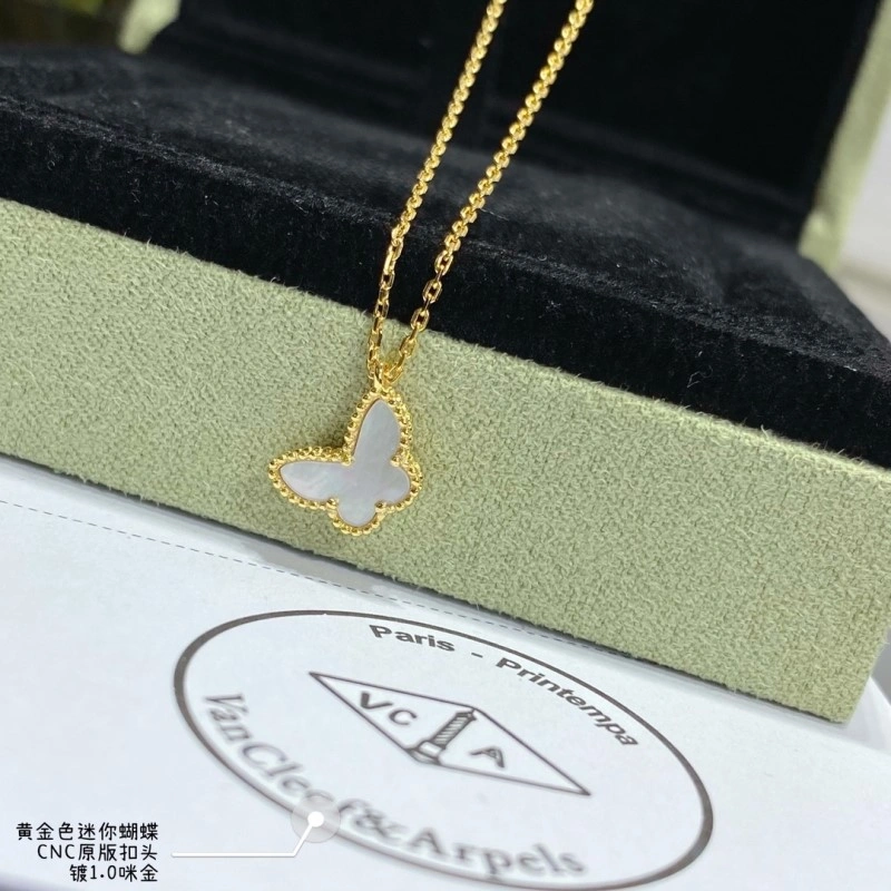 Low-cost Vca Necklaces