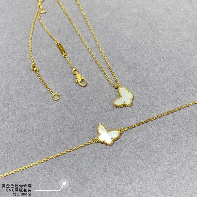 Low-cost Vca Necklaces
