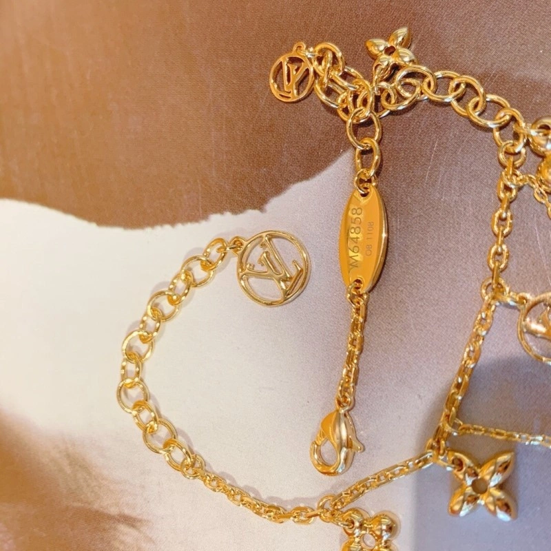 Real Vca Necklaces
