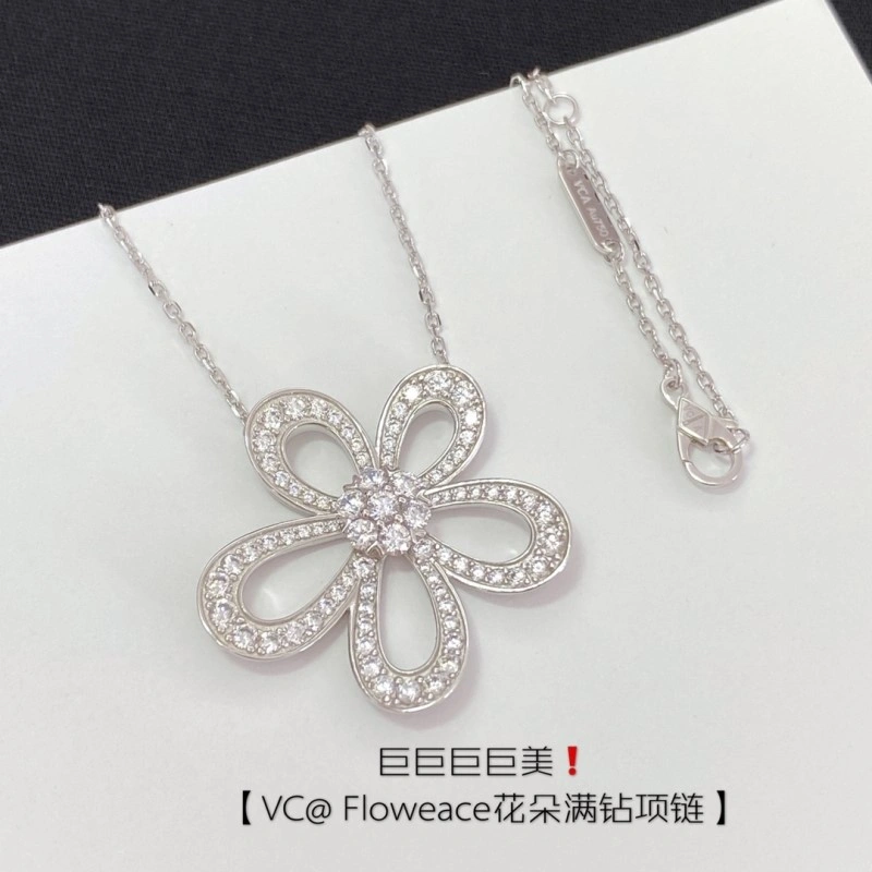 Brand-authenticated Vca Necklaces
