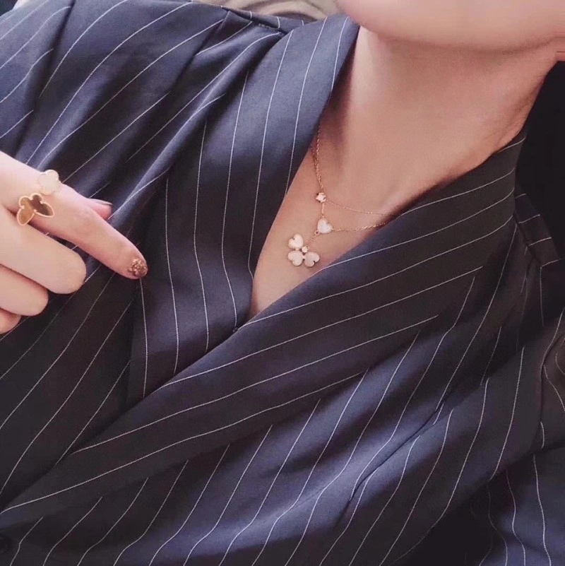 Cut-rate Vca Necklaces