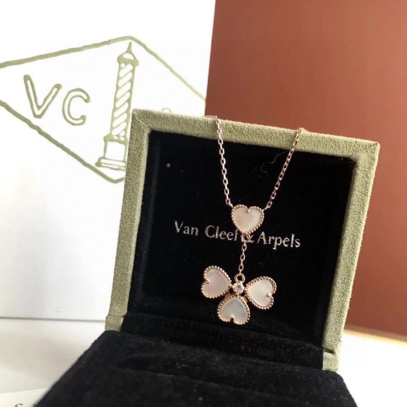 Cut-rate Vca Necklaces