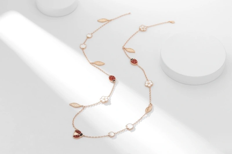 Bargain Vca Necklaces