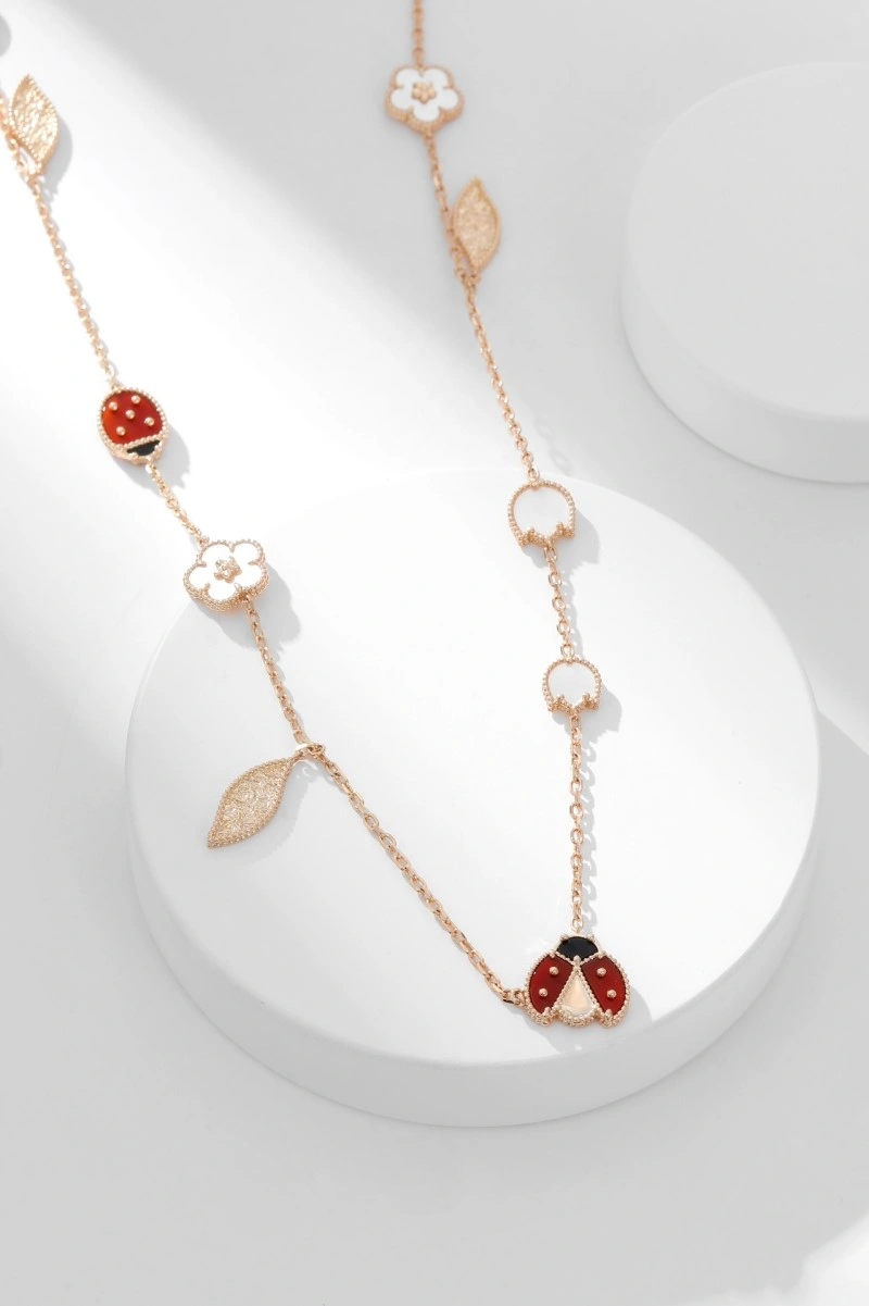 Bargain Vca Necklaces