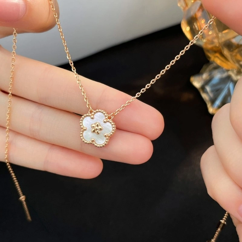 Bargain Vca Necklaces