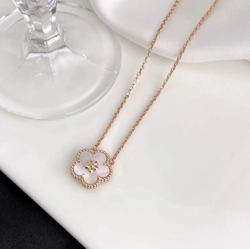 Bargain Vca Necklaces