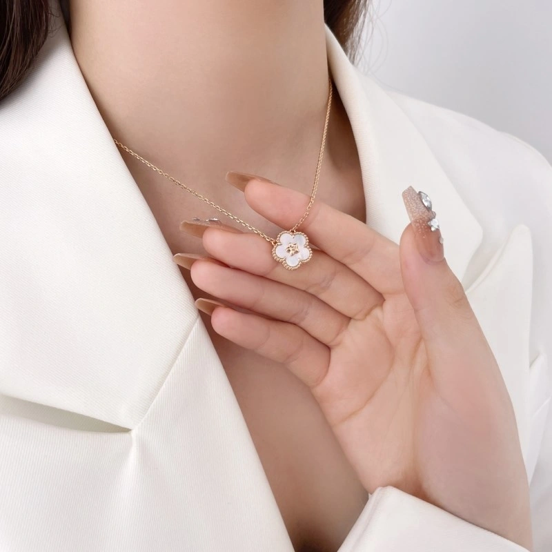 Bargain Vca Necklaces