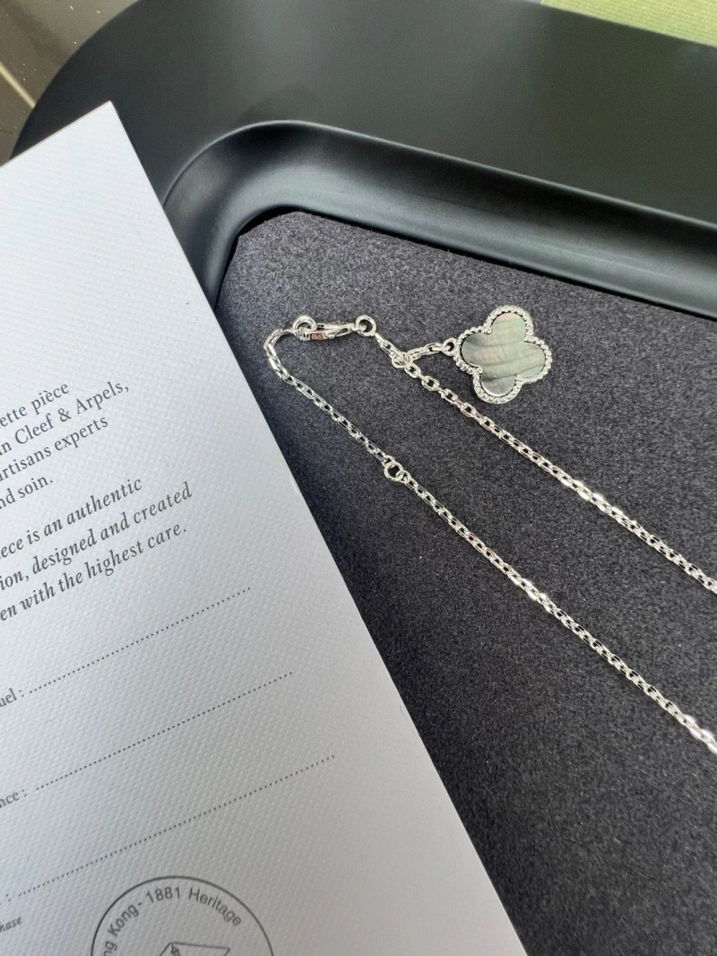Reasonably priced Vca Necklaces