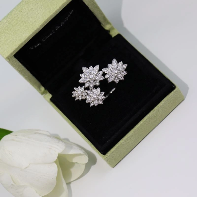 Perfect replica Vca Rings