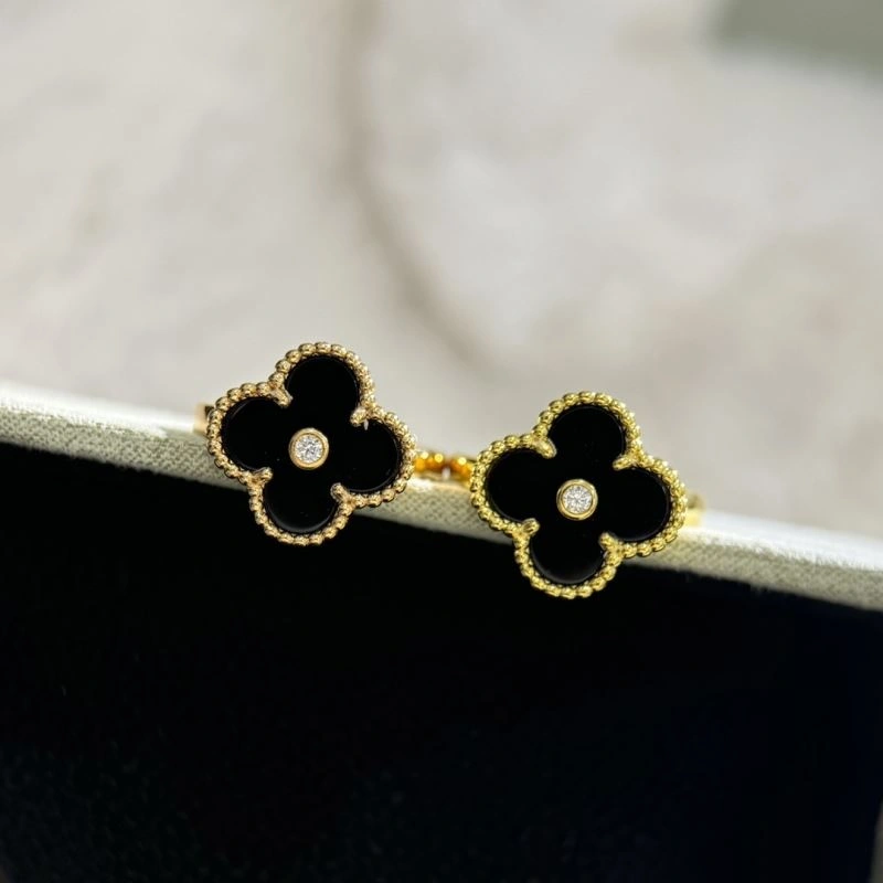 Top match Vca Rings