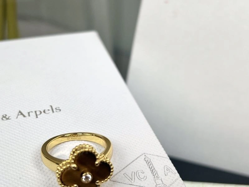 Original Vca Rings