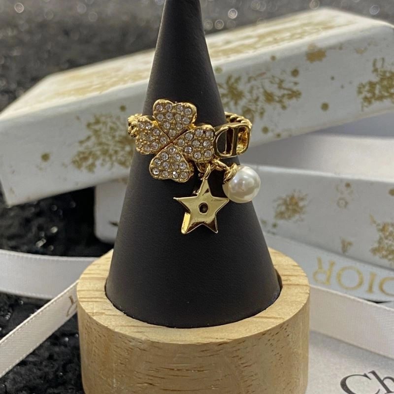 Authentic Vca Rings