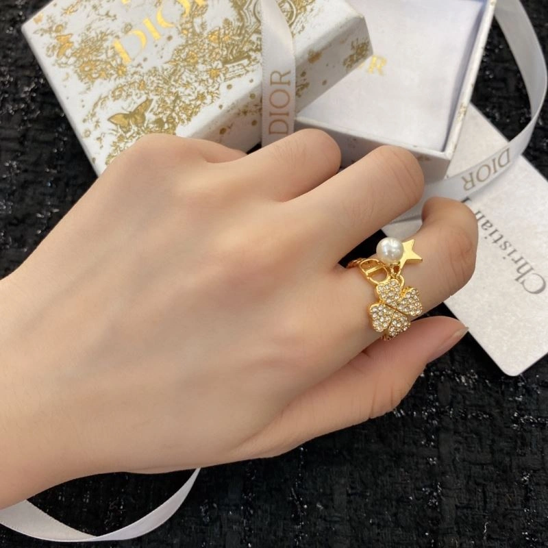 Authentic Vca Rings