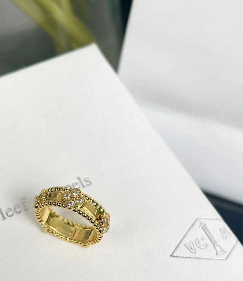 Real Vca Rings