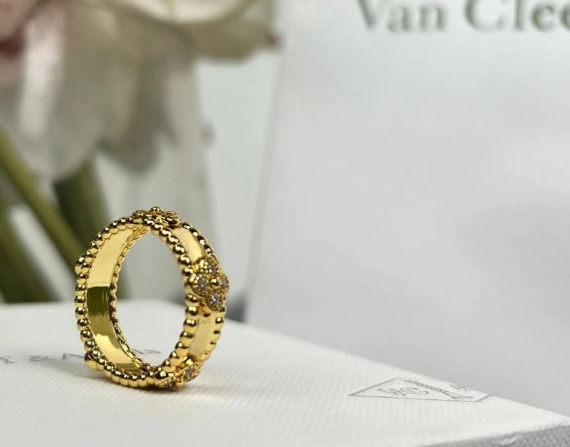 Real Vca Rings
