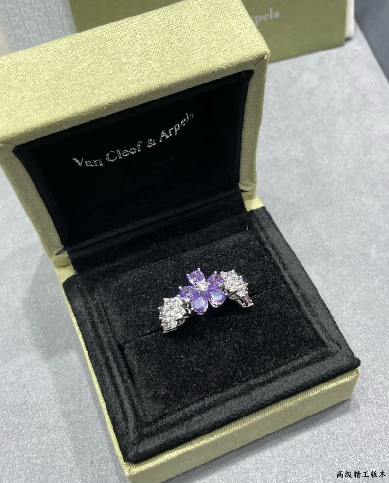 Real Vca Rings