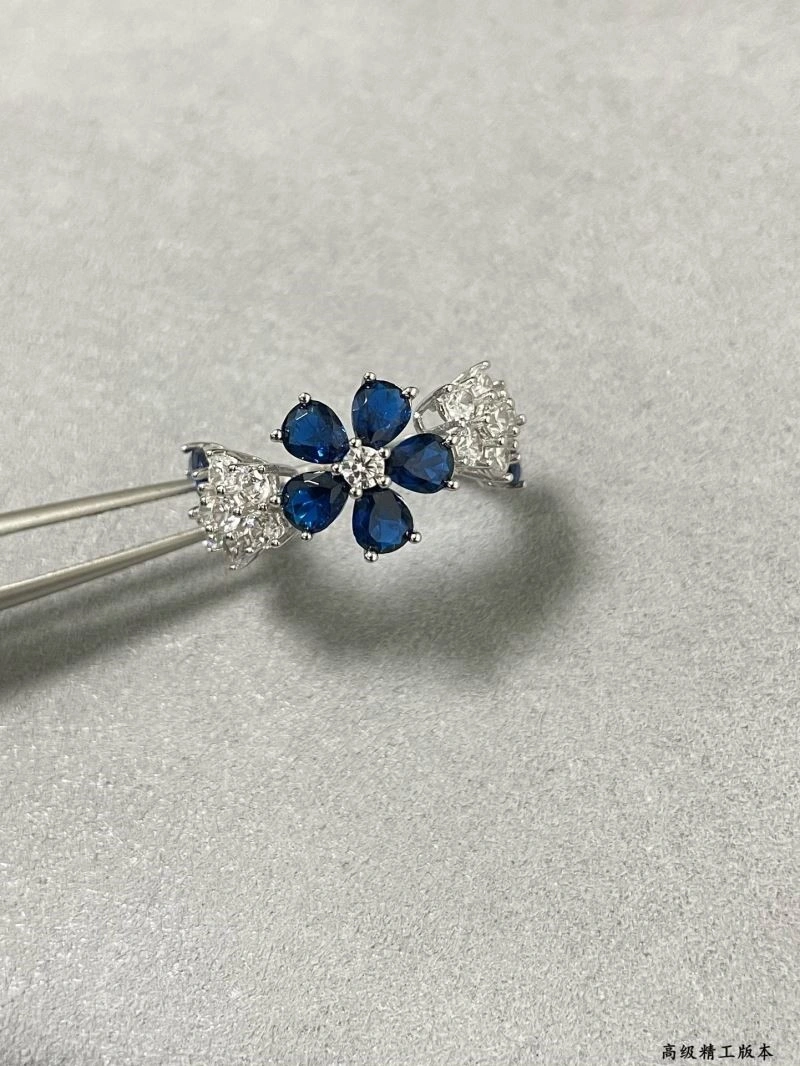 Real Vca Rings