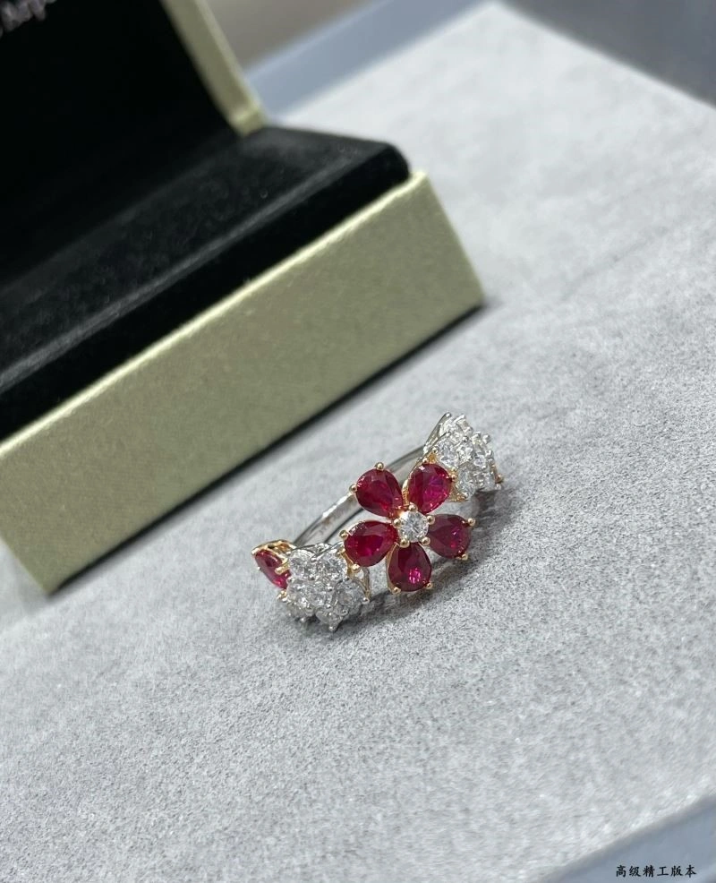 Real Vca Rings