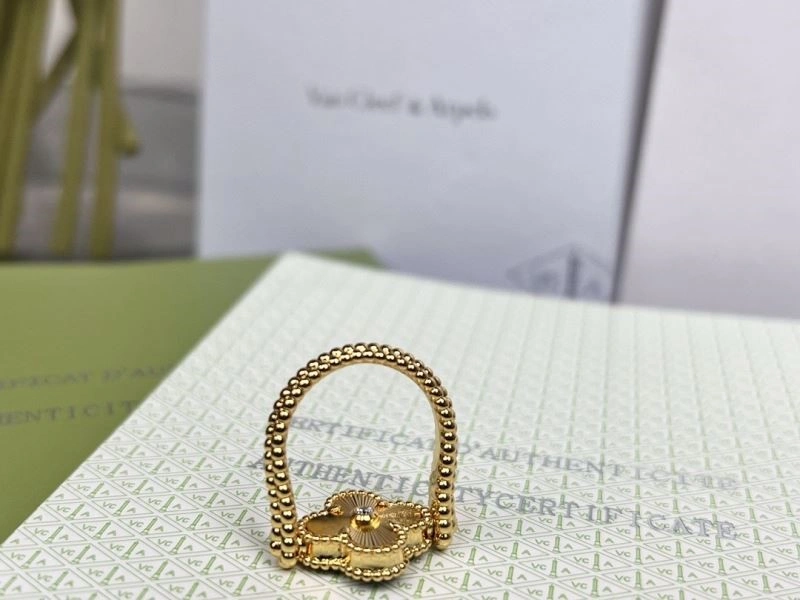 Real Vca Rings