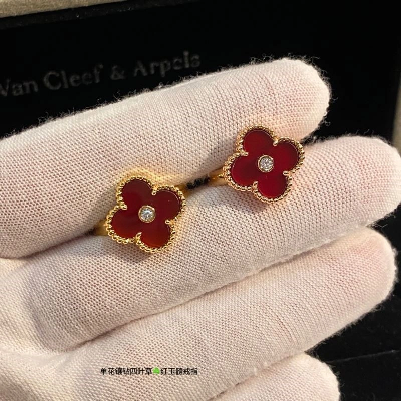 Real Vca Rings