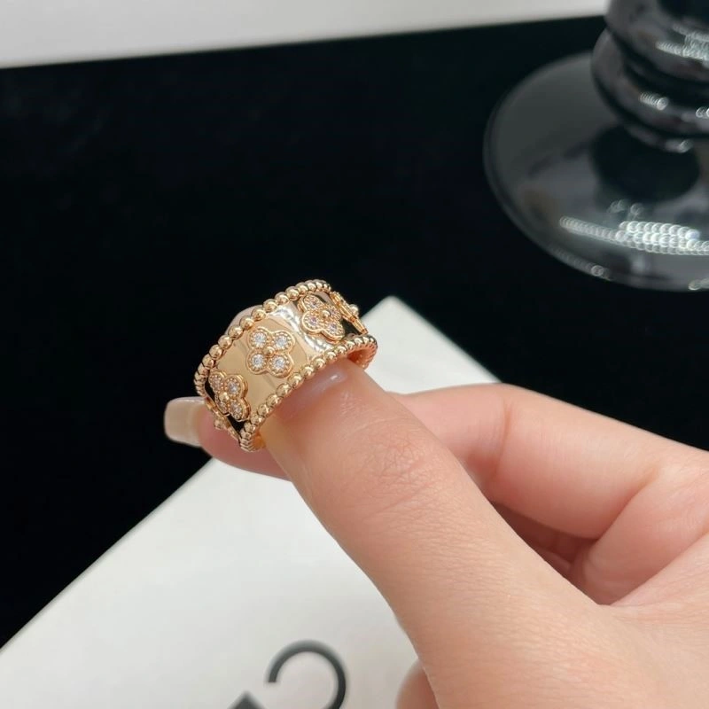 Precise copy Vca Rings