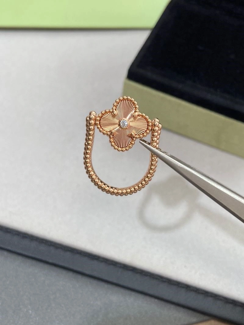Top match Vca Rings